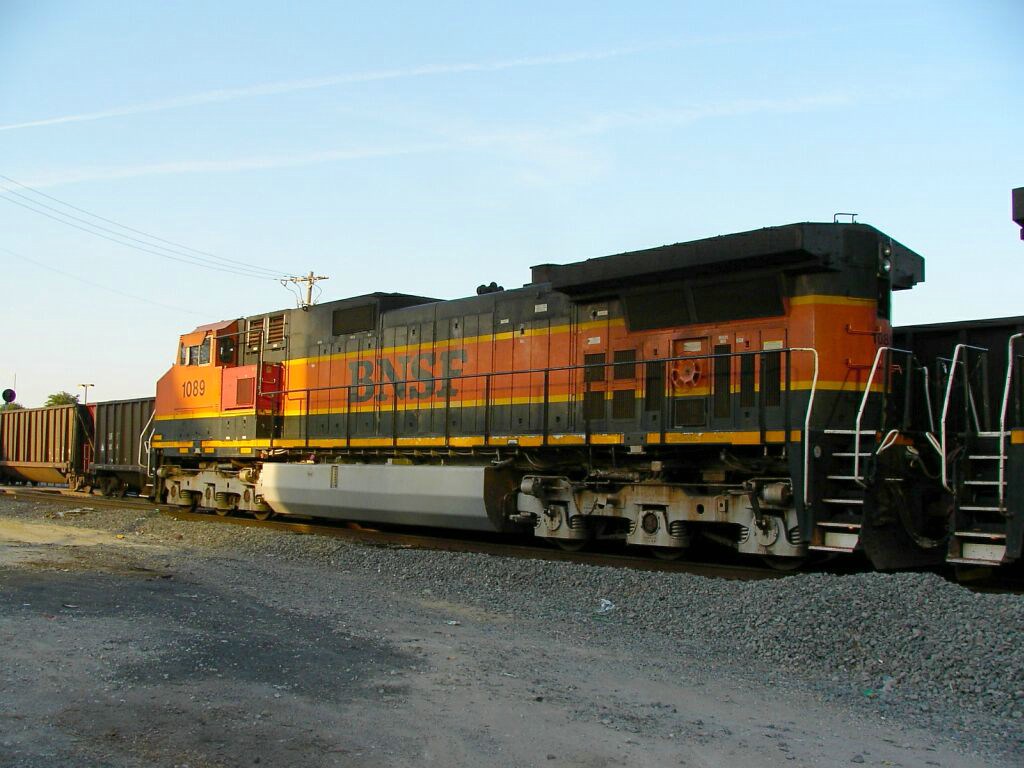 BNSF 1089